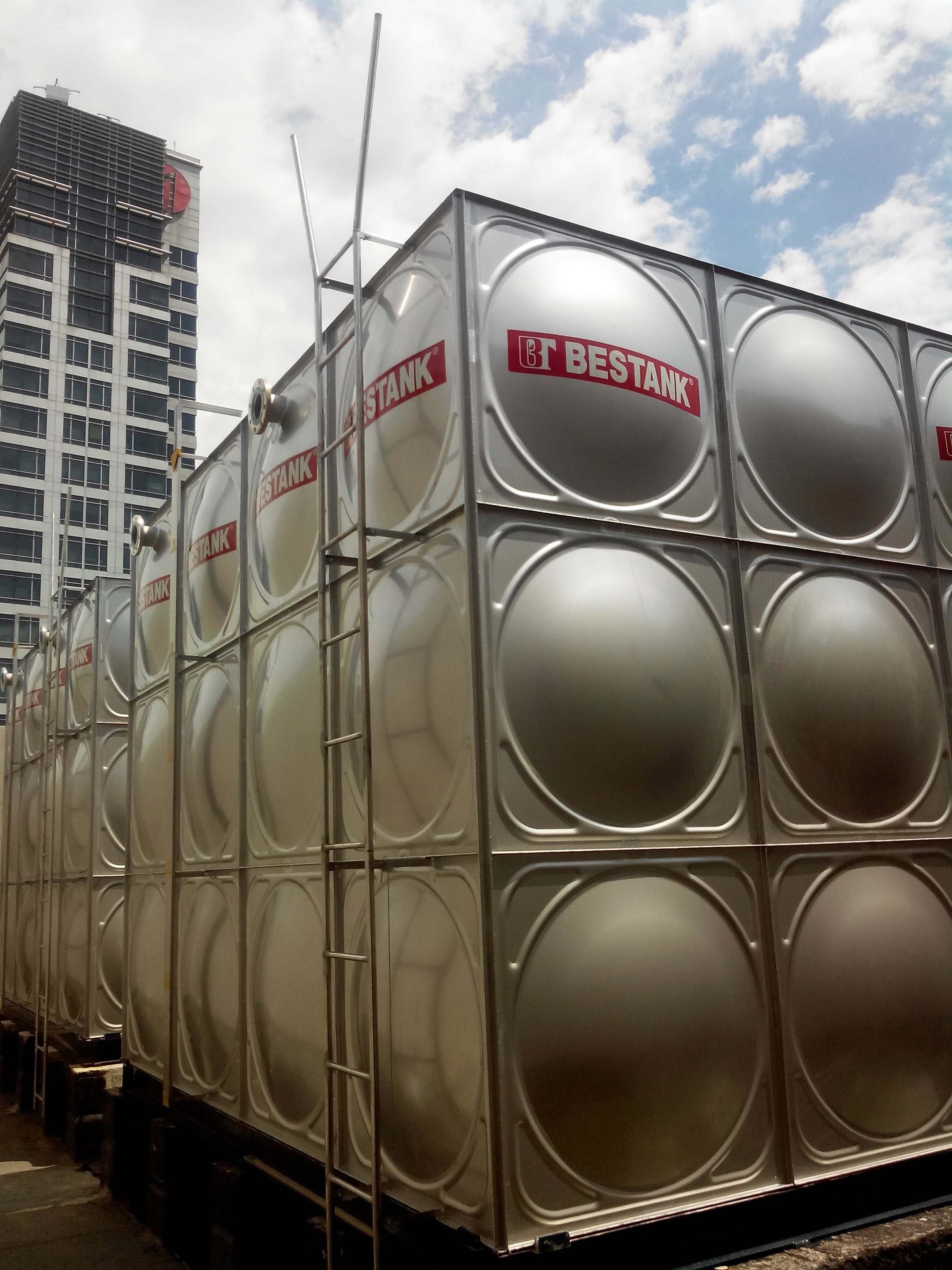 72,000 liters Bestank Stainless Steel Modular Storage Tank installed at ...