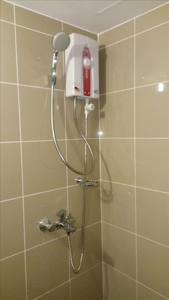 AEG – BS 35E Single Point Water Heater Installation – Eton Tower Makati ...